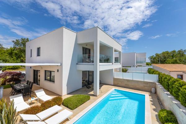 Villa Aurelia 1 With Pool - Cres