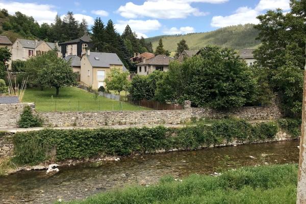 Joli Appartement Avec Vue Sur La Rivière - La Malène