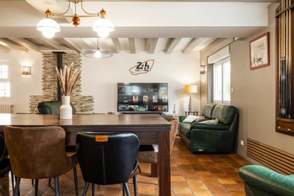 À 300m Du Virage De Mulsanne - Maison 8 Pers Avec Extérieur Et Parking - Le Mans