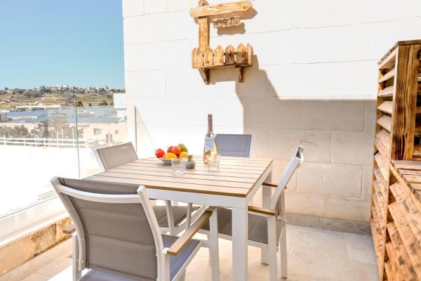 Viviani Court 2bd Modern Apt Xewkija Gozo - Happy Rentals - Malta