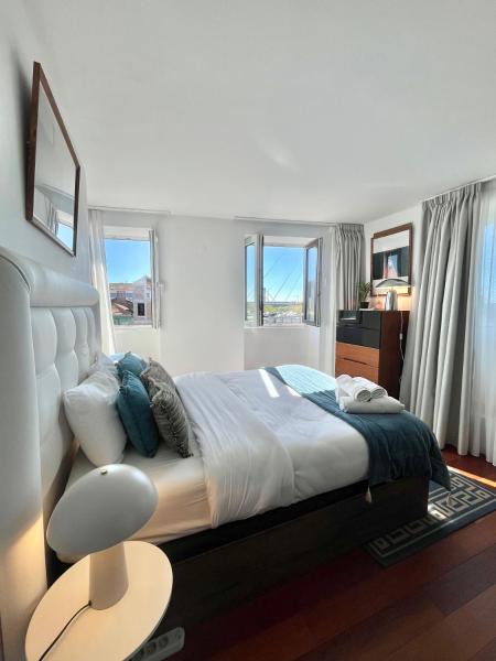 Emblematic View - Aveiro City Centre - Aveiro