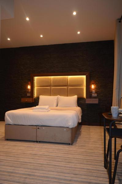 Afan Valley Aparthotel - Room 7 With Parking & Wifi For Contractor Stays - Port Talbot