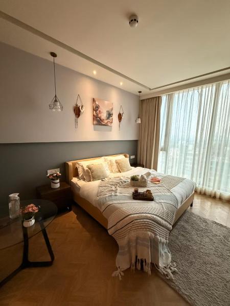 Luxury 1 Bhk - Aipl Joy Square - Golf Course Extension - Delhi