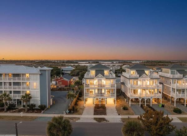 Sandy Bottoms By Carolina Getaway With Ocean Views - North Topsail Beach, NC