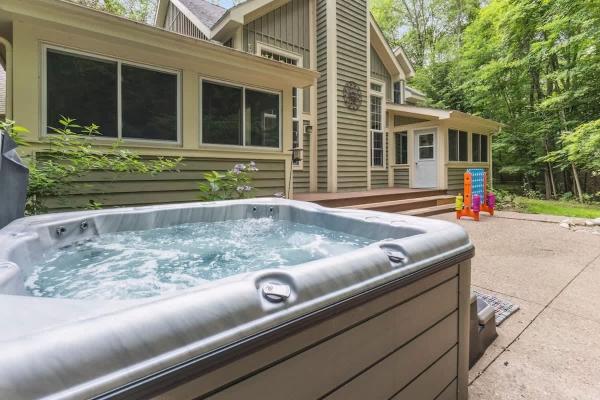Pete's Place By Juniper Holiday + Home - Bridgman, MI