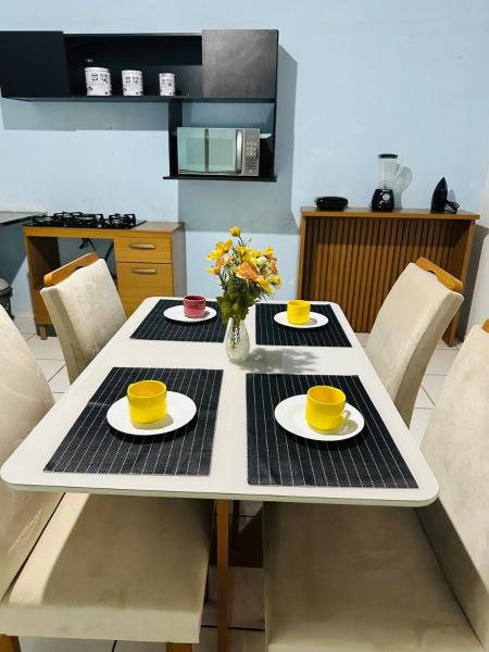 Casa Com 2 Suítes, Cozinha Equipada, Garagem, Wi-fi, Próxima A Rodoviária, Check-in Automático Das 21h As 08h - Teresina