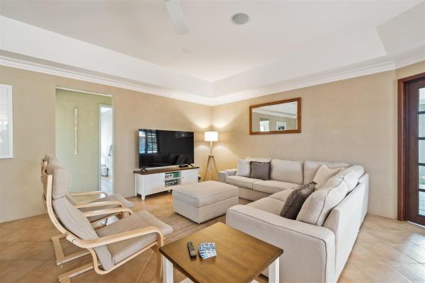 Courtside - Family Stay With Private Tennis Court - Prevelly