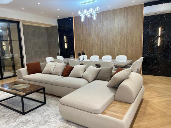 Luxury Modern 5 Bedroom Apartment, In The Heart Of Dushanbe - Dushanbe
