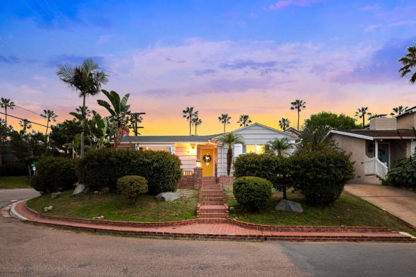 Newly Remodeled Coastal Cottage Steps To Beach - 聖地亞哥, CA