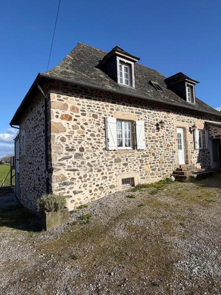 Grande Maison En Corrèze 5 Chambres Avec Jacuzzi - Corrèze