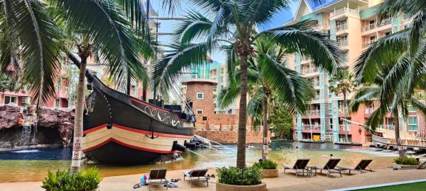 Sea View Condo In Grande Caribbean L Pool L Near Jomtien Beach And Walking Street - Pattaya City