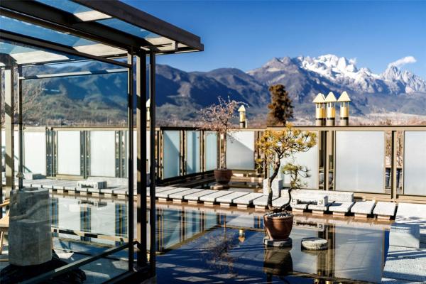 Wumo Qinglu Snow Mountain Museum Hotel - Lijiang