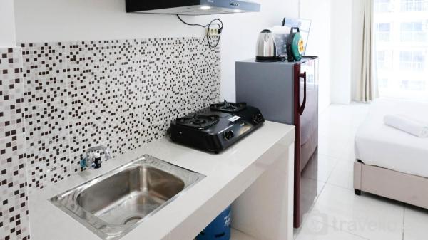 Homey And Comfy Studio At Puncak Bukit Golf Surabaya Apartment By Travelio - Surabaya