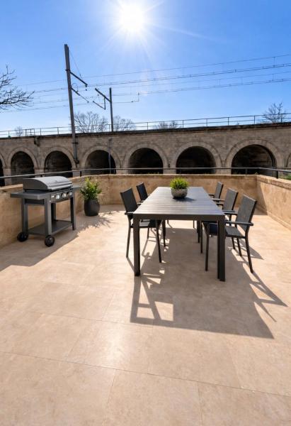 Charmant T3 Ensoleillé Au Centre Avec Terrasse - Tarascon