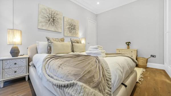 Luxury Holland Park 1 Bedroom Flat - Central London