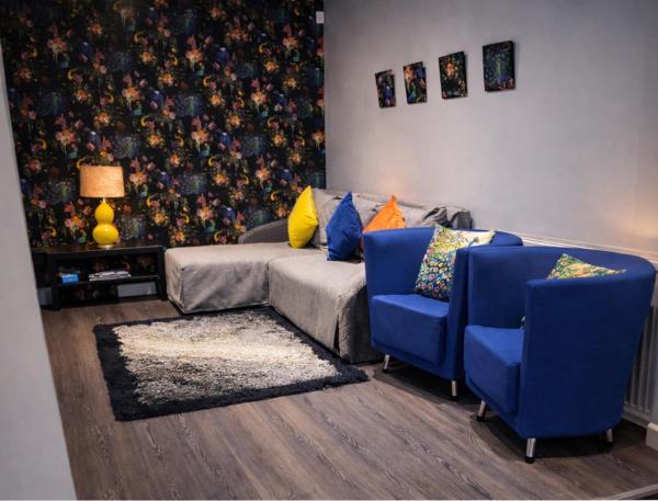 Saphire Apartments Spacious 1 Bed Apartment Sleeps 6 With Free Parking And Garden - Glasgow