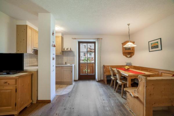 Hof Am Schloss Apartement Zirm - Watles