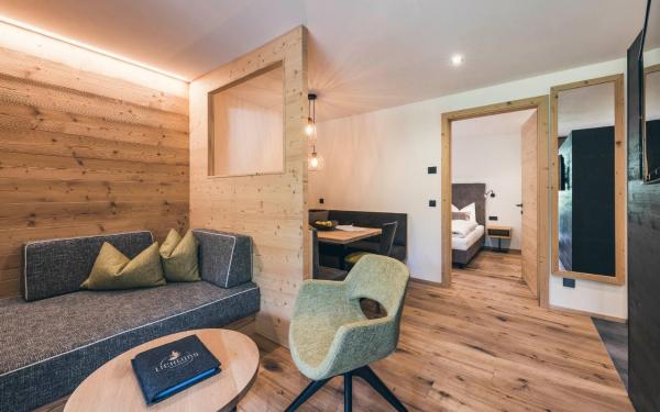 Lichtung Woldererhof Sonnenlicht - Racines