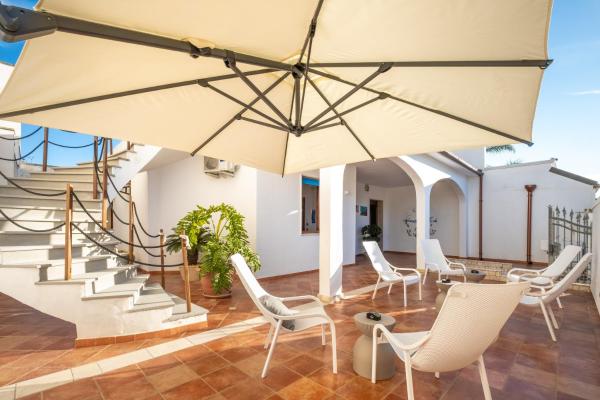 By The Sea – Le Chele - Torre Lapillo