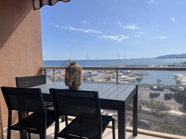 Incroyable Vue Sur Mer Pour Ce T2 Avec Cabine, Le Capitole - Fréjus