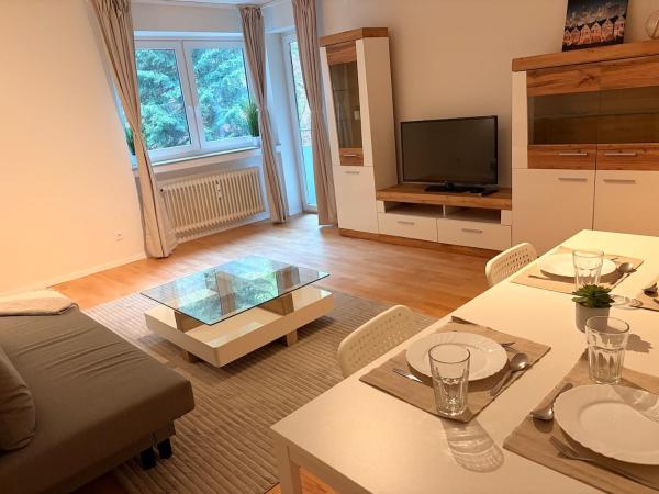 Gemütliche Wohnung Mit Tv, Balkon Und Küche - Straubenhardt