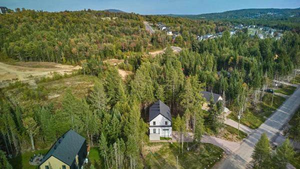 Villa Boreale - Private Spa Pool & Foosball - Quebec City