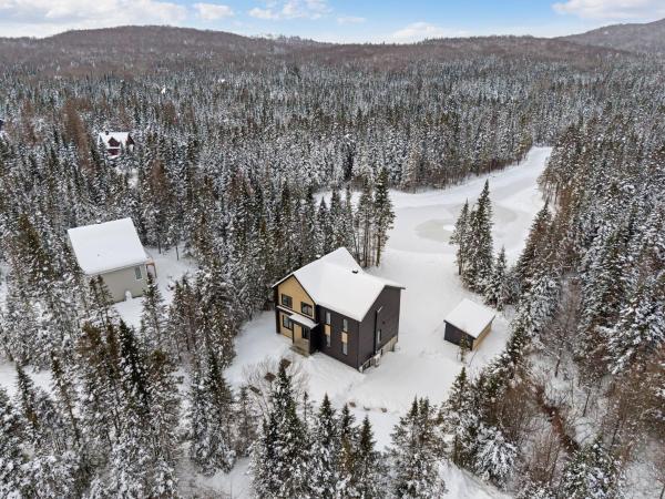 Villa Sur Le Lac - Private Spa & Waterfront - Quebec City