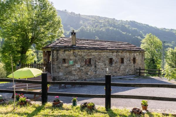 Cabaña Pasiega Lo Miñarro - Vega de Pas