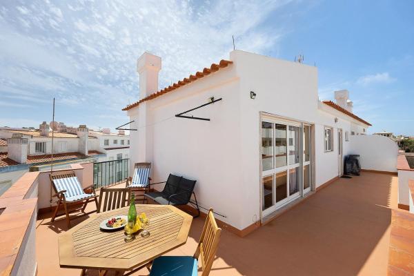 Holiday Apartment "Wonderful Bay" With Large Roof Terrace, Sea View And Wi-fi - Portimão