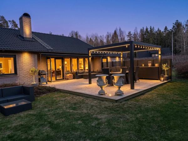Fantastisk Villa I Tyreso - Gustavsberg