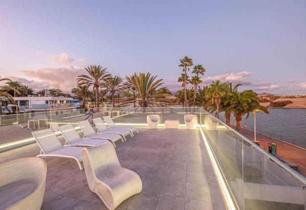 Seafront Villa With Jacuzzi - Mogán