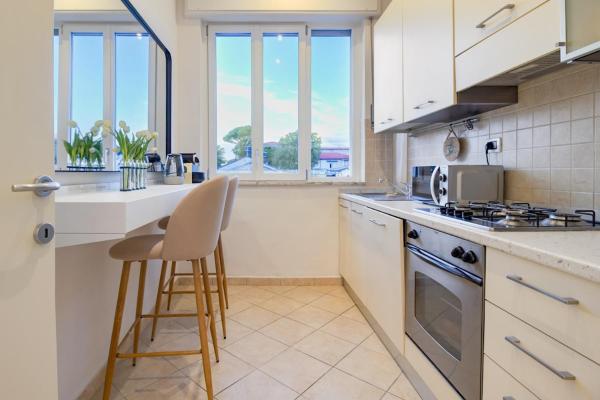 400 Meters From The Beach, Free Parking - Forte dei Marmi