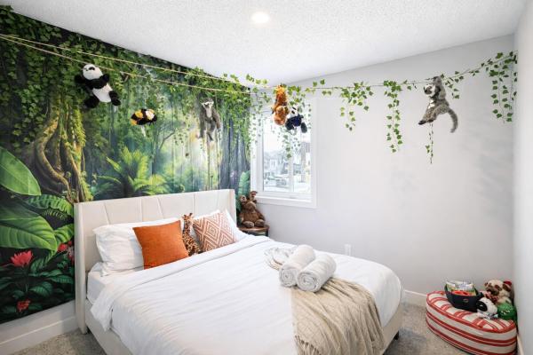 Maple Retreat Perfect For Groups 5 Beds Themed - Edmonton