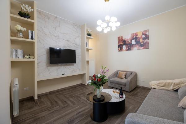 Spacious Three Bedroom Design Apartment Near Circo Massimo Rome - Rome