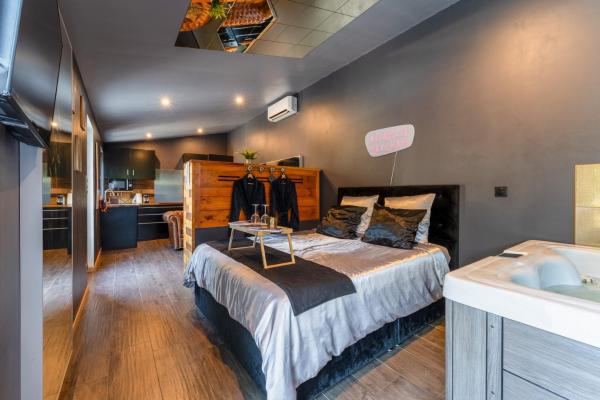 Love Room - Villa Rhôna - Orange