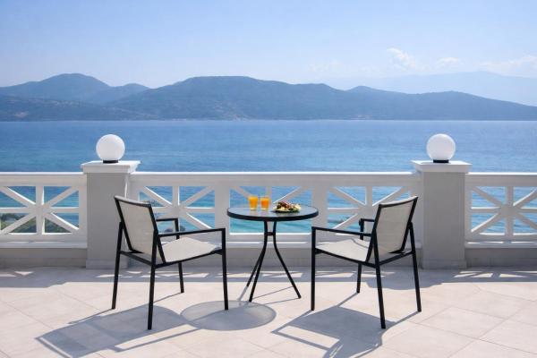 Ionian Hospitality Hotel - Fully Renovated - Seafront - Lefkada