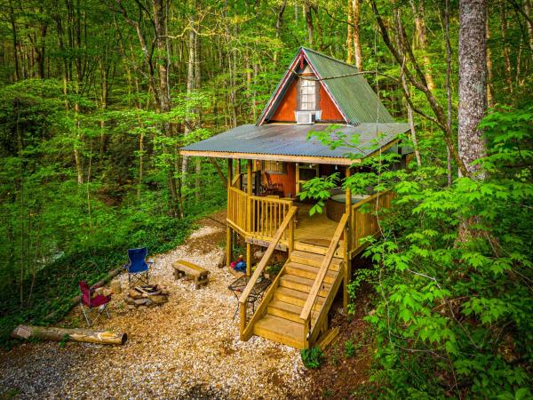 Hilltop Loft - Helen, GA