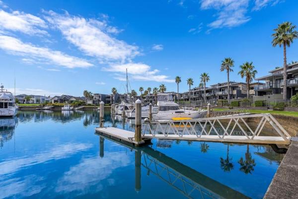 Villa One On The Waterways - Pool, Spa Pool, Tennis - Whitianga