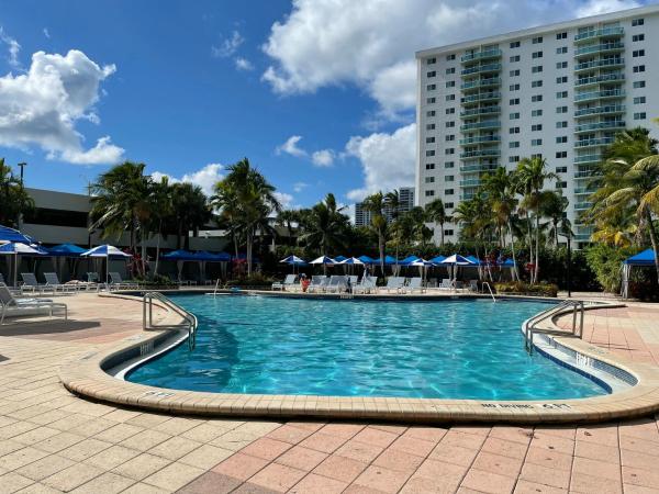 Sunny Isles Beach Ocean Reserve - Sunny Isles Beach, FL
