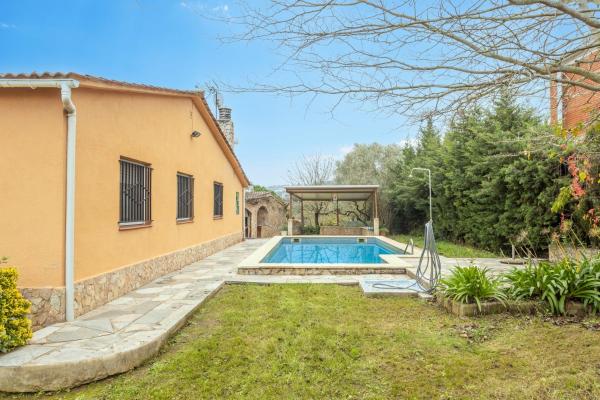 Casa Raymond Con Piscina - Sils