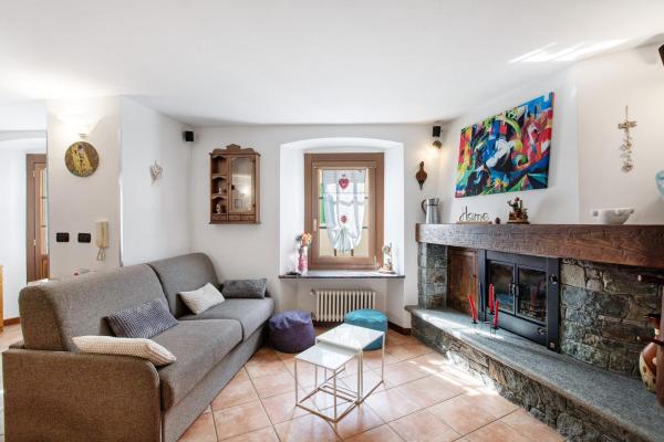 Appartamento Nel Borgo Di Chatillon - Champoluc