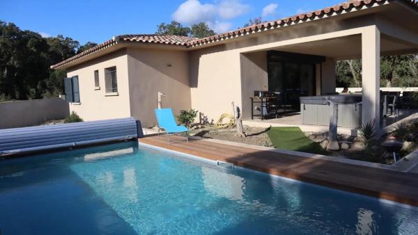 Villa 2 Chambres - Piscine Et Spa - Ghisonaccia