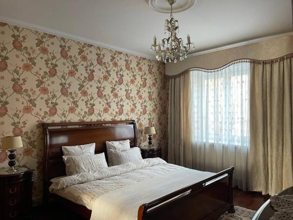 Classy Apartment In Good Neighbourhood - Riga