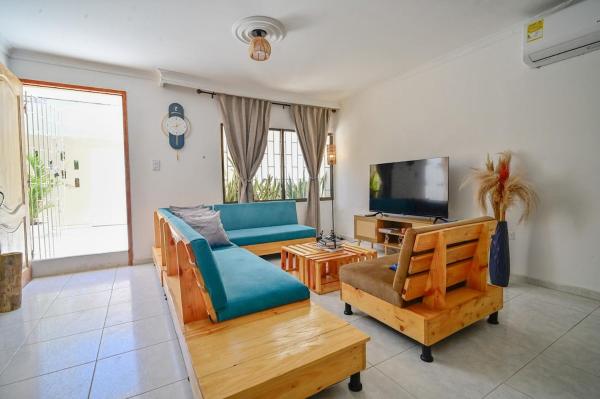 Casa Con Piscina Y Terraza Privada A Pasos De La Playa - Cartagena