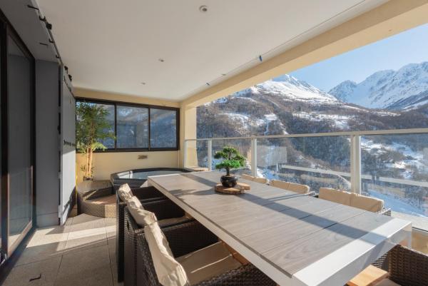 Le Chalet Des Retrouvailles - La Mongie