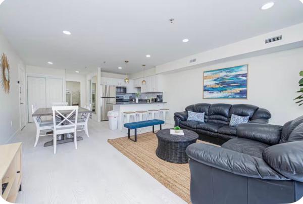 Modern Renovated Condo - 90 Steps To Beach - Ocmd - Maryland