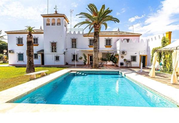 Hacienda El Corchuelo En Marchena - Marchena