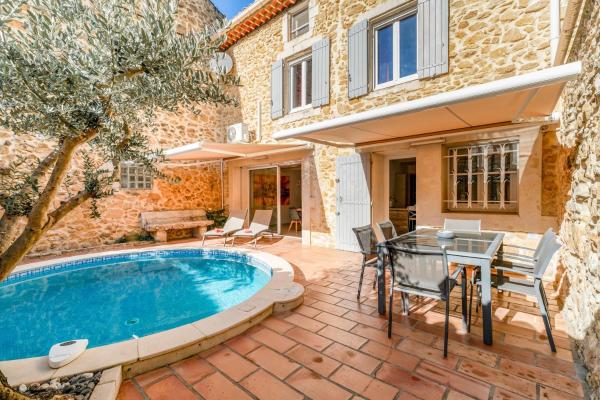 Lucciano Village House, Sleeps 6 - Mornas