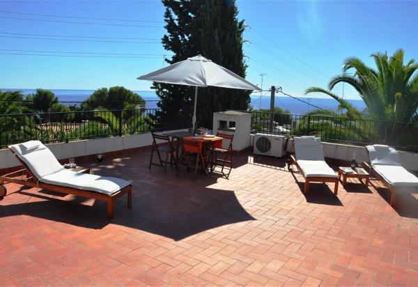 Villa Besides The Sea - 3 Bedrooms - Tarragona