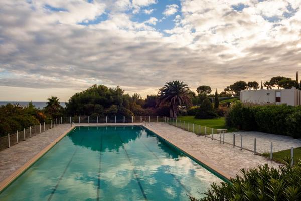 Vue Mer Dans Belle Résidence - Marseille